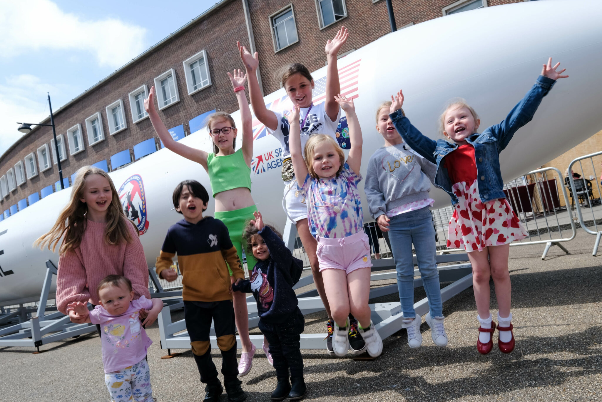 Crowds turn out for launch of UK Space Agency’s Space for Everyone tour ...